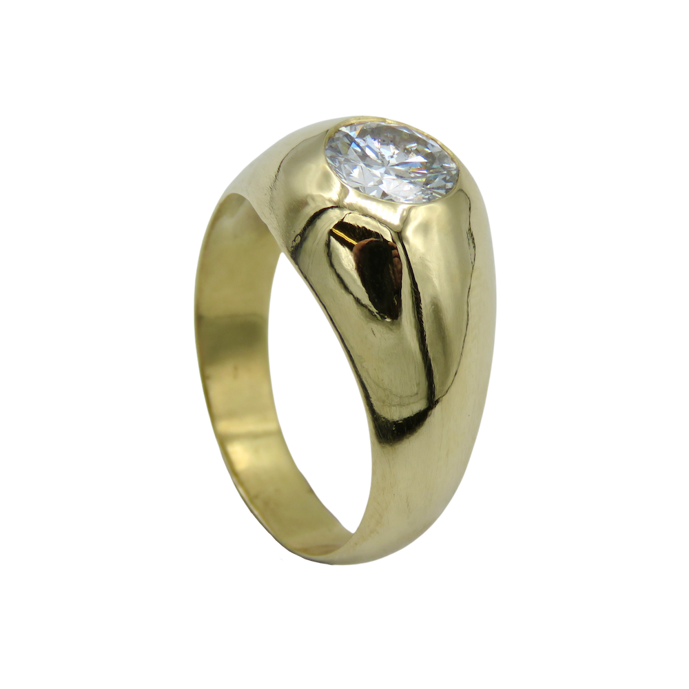 Bague Jonc Anglais en or jaune 18 Cts avec un diamant de 1,49 Cts (J-P1).