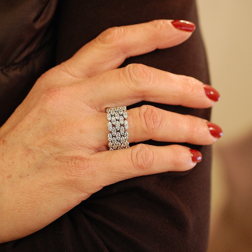 Alliance Mauboussin 5 Rangs Diamants Or Gris 18 Carats Je Le Veux