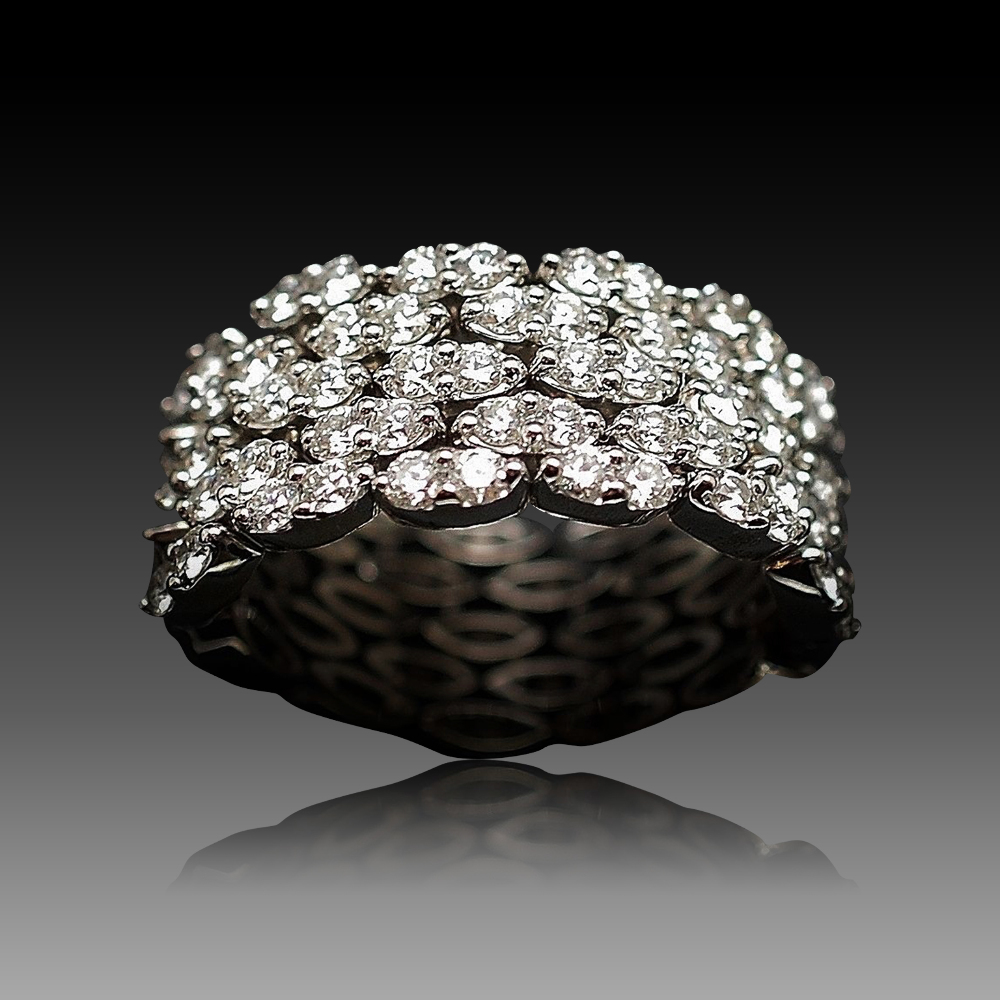 Alliance Mauboussin 5 Rangs Diamants Or Gris 18 Carats Je Le Veux